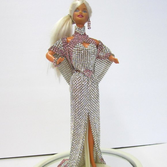 Ferrara Whiting and Davis Swarovski Cristal Mesh Collector Barbie